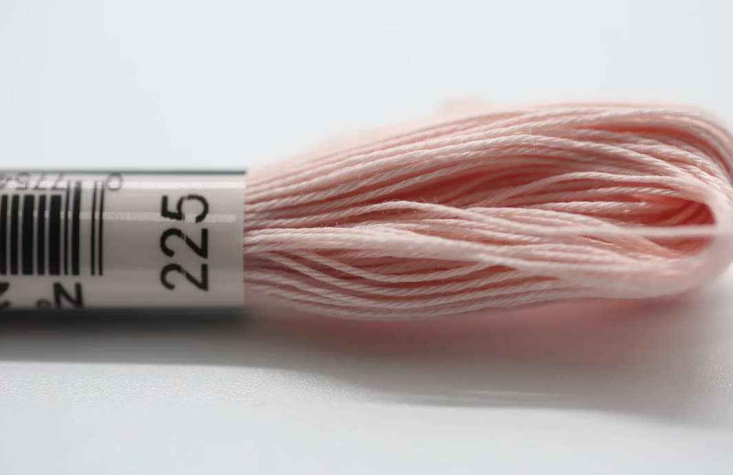 Tons de Rosa Broder 25 DMC Broder 25 Rosa 225